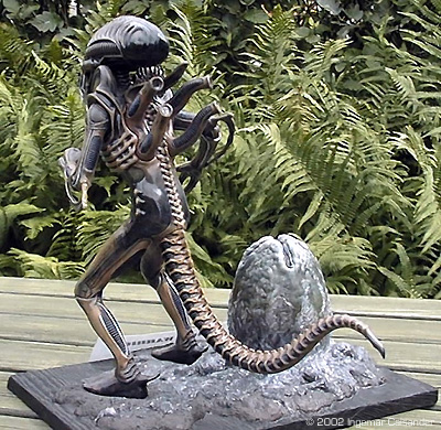 Starship Modeler - Alien Warrior