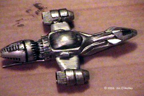 Starship Modeler - Firefly Class Freighter: Serenity Build Up Review