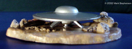 Starship Modeler - Skyhook's Classic Sci-Fi Mini-dioramas