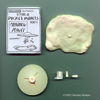 Starship Modeler - Skyhook's Classic Sci-Fi Mini-dioramas